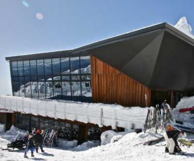 KNOLL RIDGE CAFE - Red Stag TimberLab